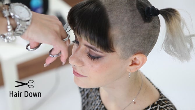 09 - Girl complete headshave to smooth bald. - Payhip