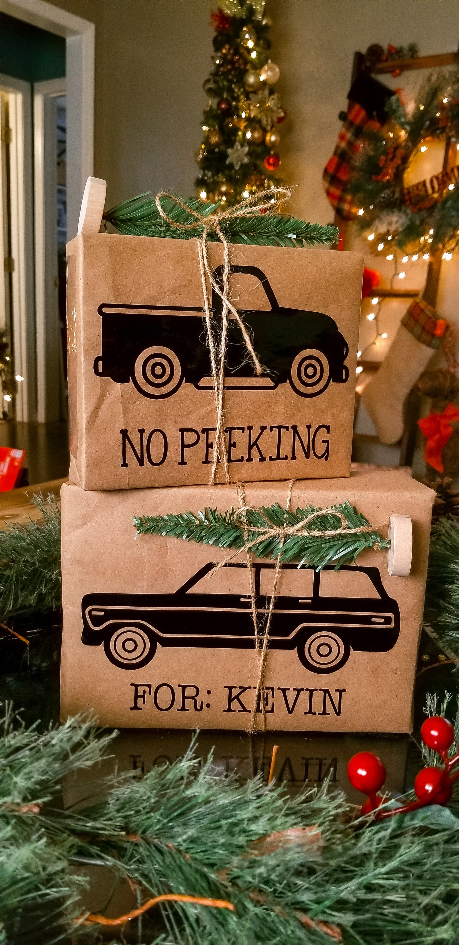 Vehicle outlines for Christmas gift wrap - Payhip