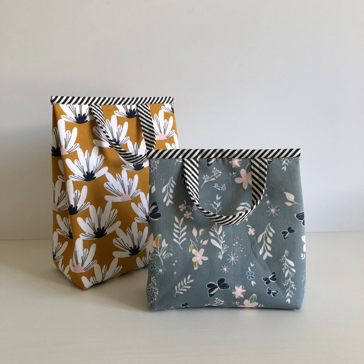 Petunia Pouch (two sizes) - Payhip