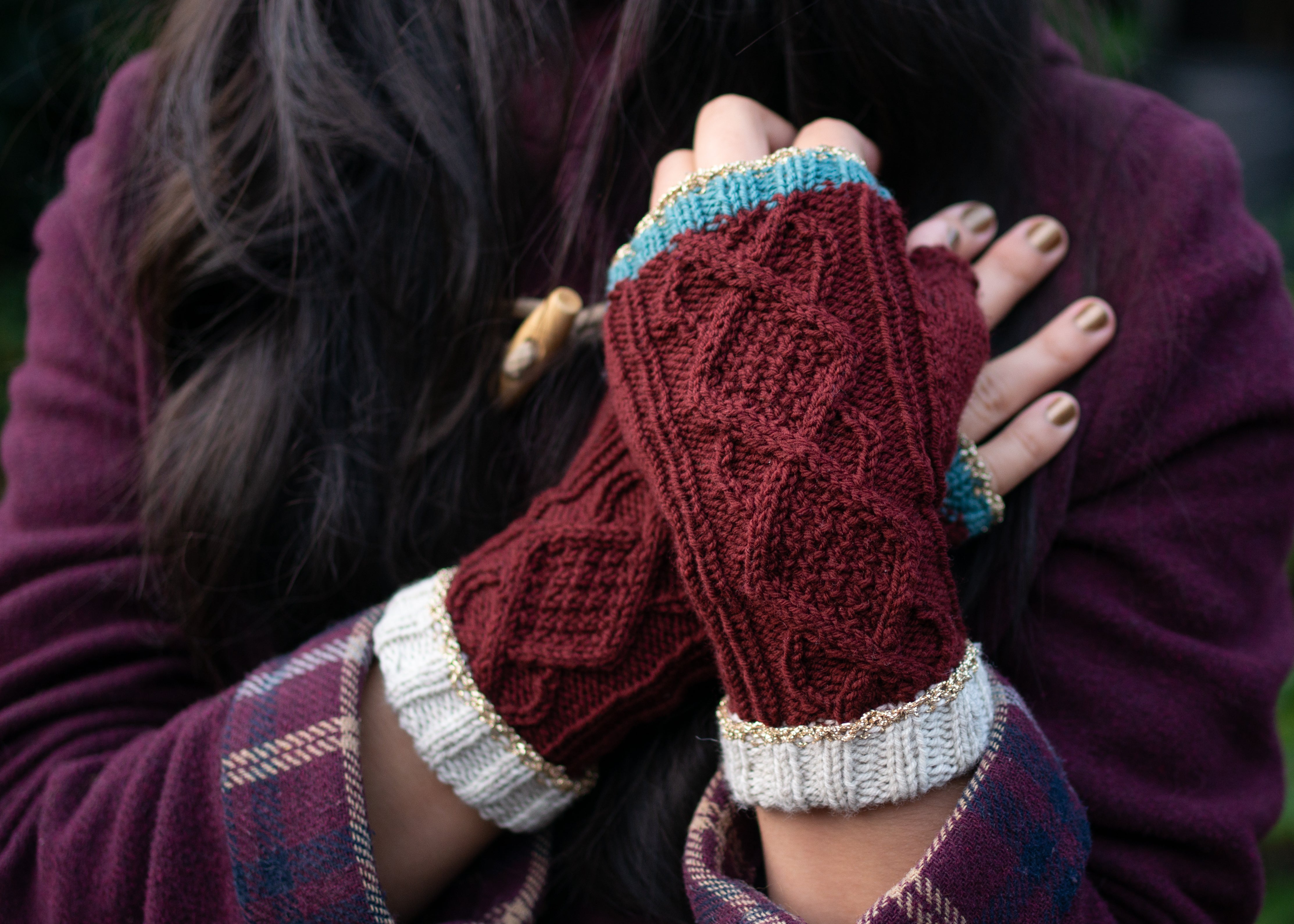 GINGER SNAPS FINGERLESS MITTENS :: .pdf knitting pattern - Payhip