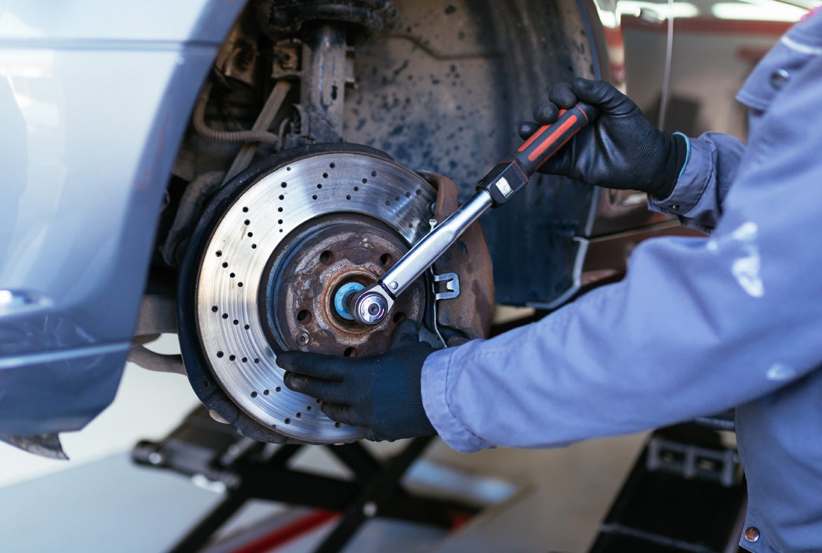 Manual mecánico para reparaciones al sistema de frenos de un vehículo - Payhip