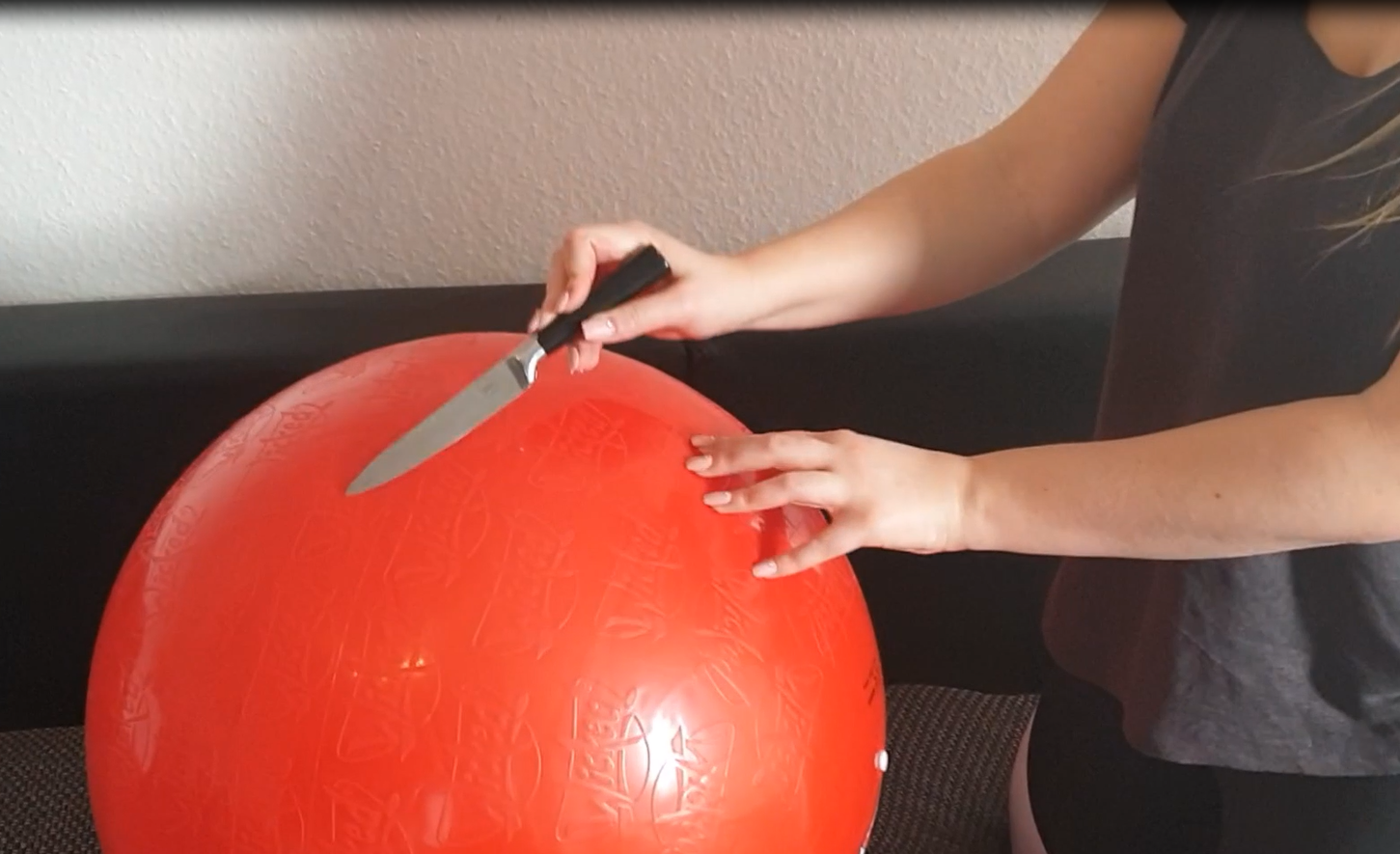 Video 54 - bouncing & popping WICKED MEGA BOUNCE gymball - Payhip