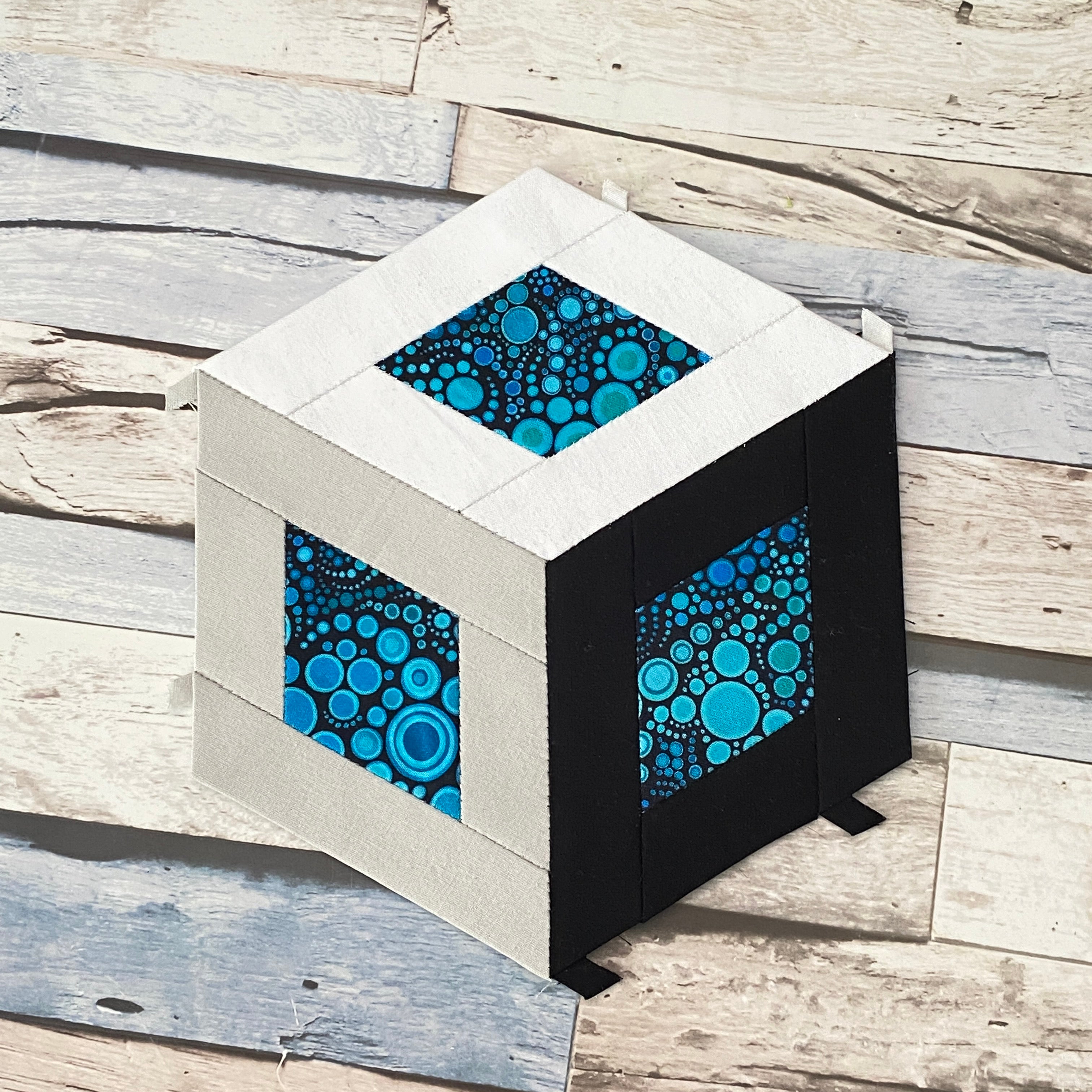 Tumbling Diamonds EPP Block