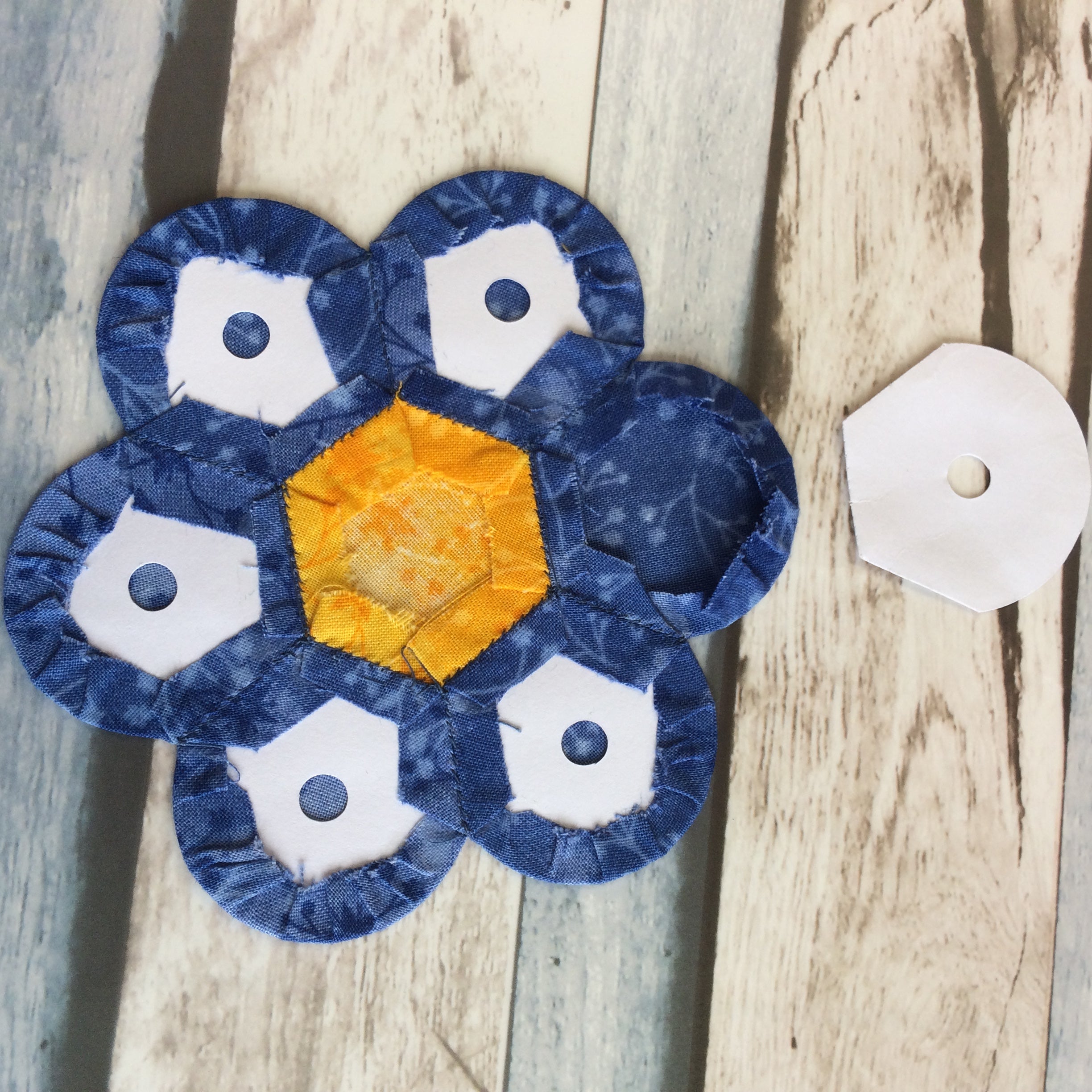 How to remove EPP paper templates before appliqué