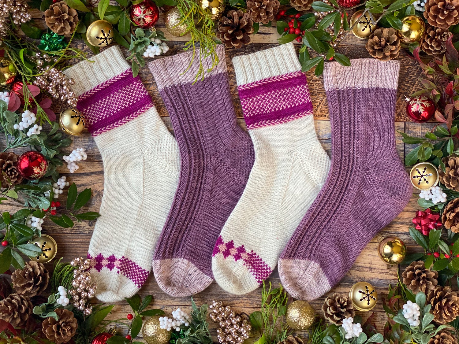 Mistletoes Socks Pattern - Payhip