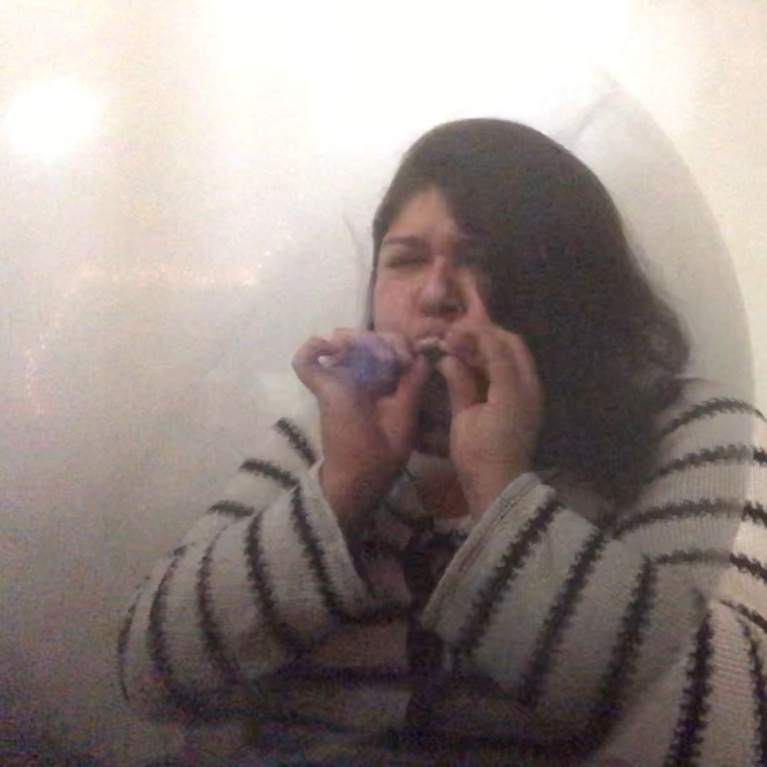 Astrid b2p yellow - Payhip