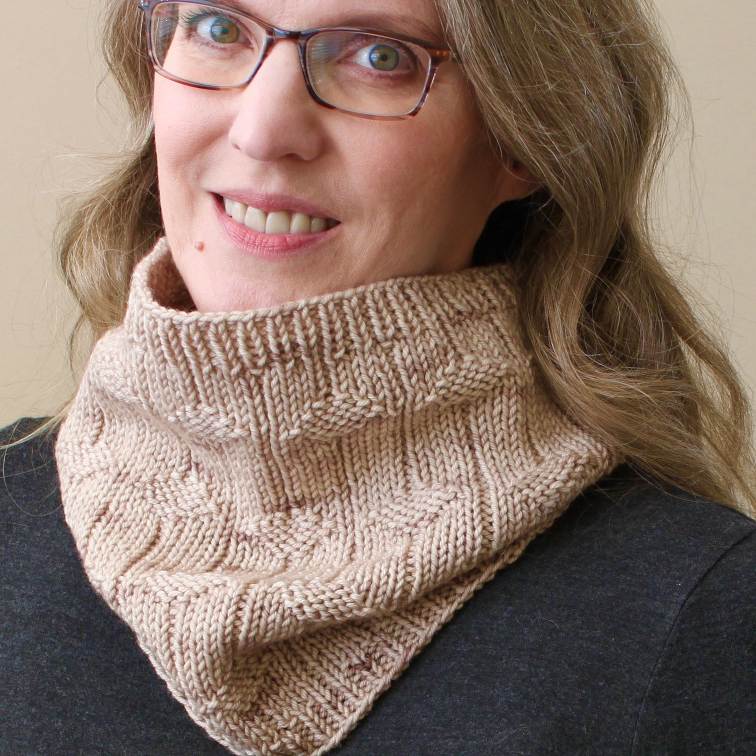 Honeycomb Eyelet Cowl - Payhip