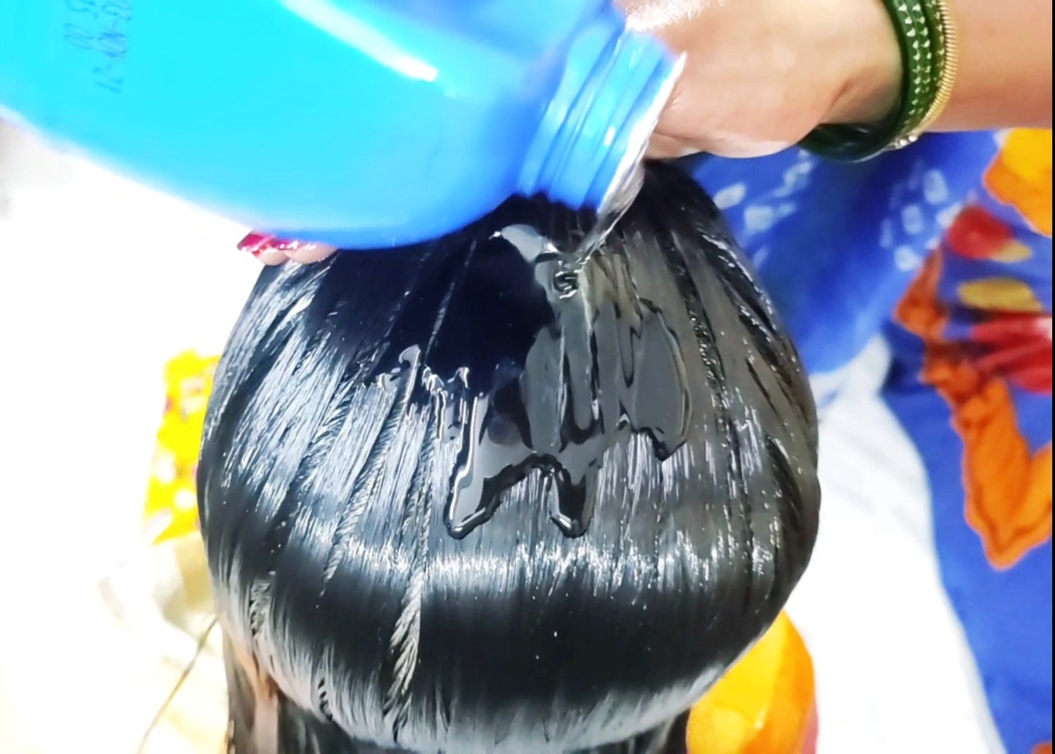 Swathi's 1litre Oiling Squeezing bun & Pullingbraids & Sleekhairstyles ...