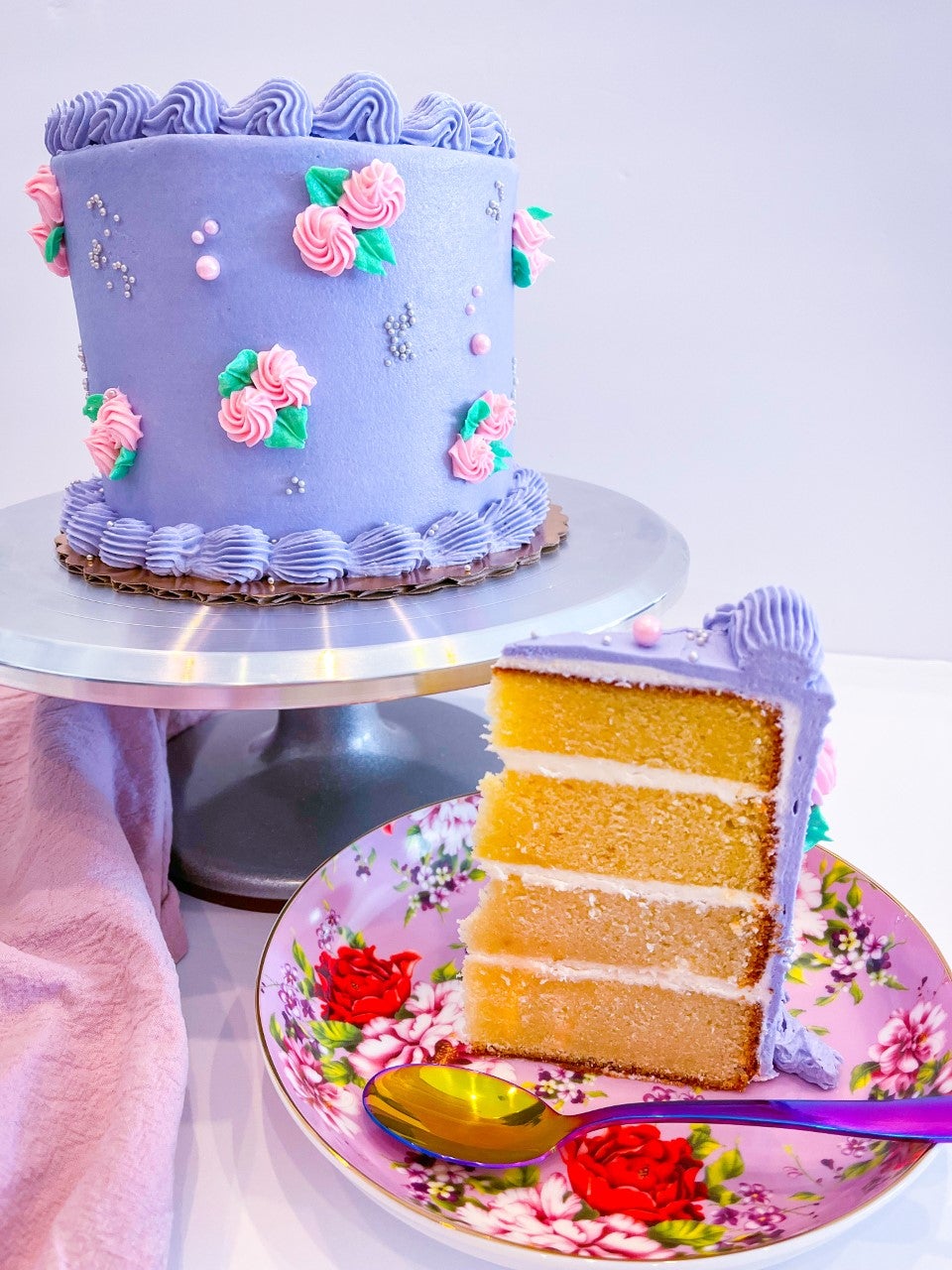 Acompáñame a hacer este pastel de vainilla delicioso, húmedo y esponjoso...