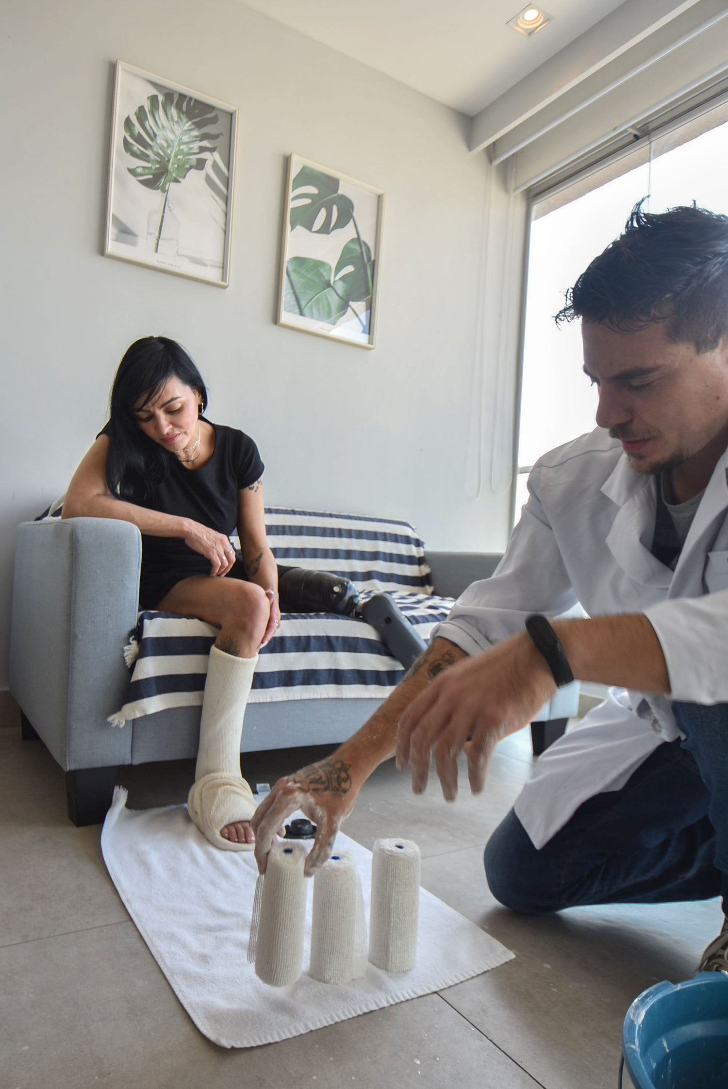 Sofia SAK SLWC - Chapter 01 - Hotel Check in - Accident - Doctor - Plastering - First Steps - Payhip