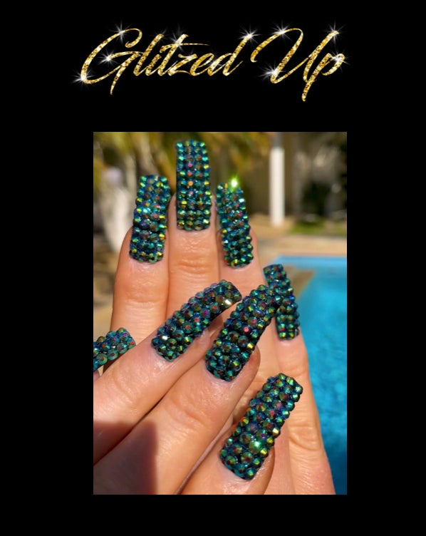 Green Crystal Girl - Payhip