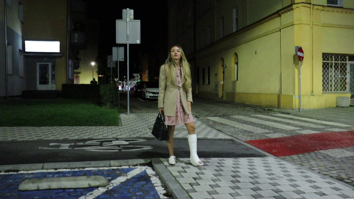 Theodora SLWC night walk and pub, part II, 26 minutes - Payhip