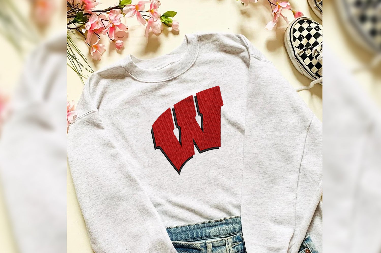 Wisconsin Badgers Football Team Embroidery file, NCAAF teams Embroidery ...