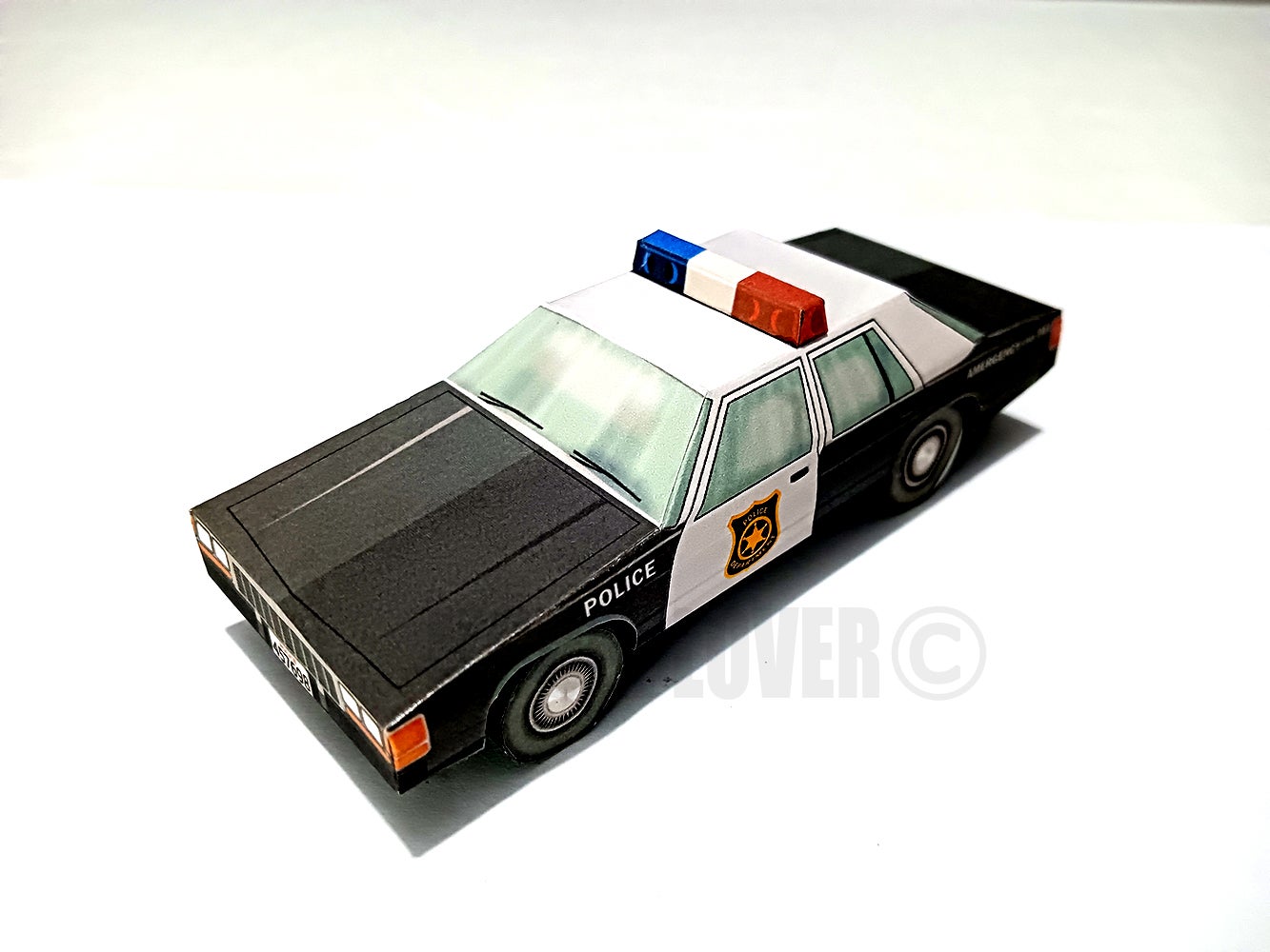 Ford Crown Victoria paper police car with spinning wheels, model lover ...